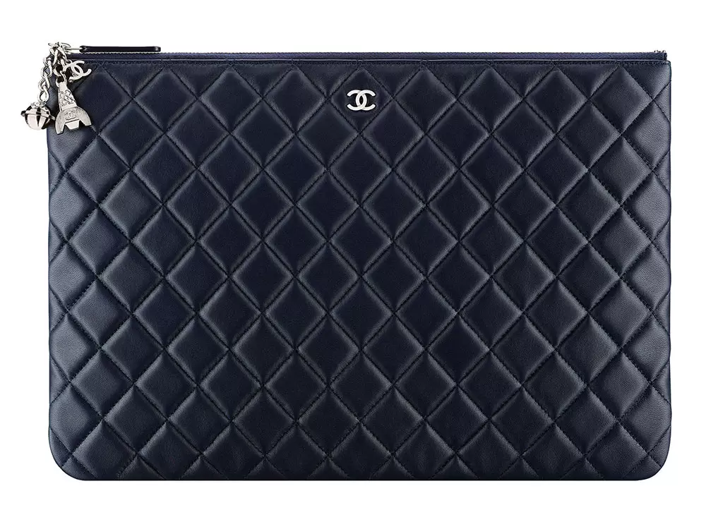 Chanel's Fall 2017 Wallets, WOCs and Accessories is Here, ma o loʻo ia i matou ata uma + tau. 3068_37