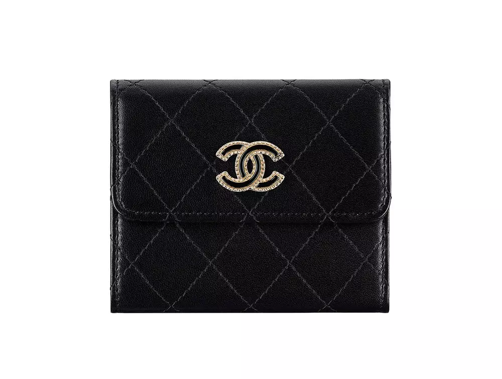 Chanel's Fall 2017 Wallets, WOCs and Accessories is Here, ma o loʻo ia i matou ata uma + tau. 3068_43