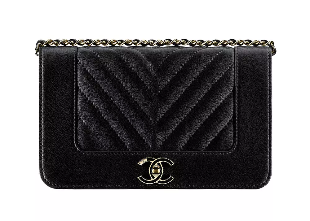 Chanel's Fall 2017 Wallets, WOCs and Accessories is Here, ma o loʻo ia i matou ata uma + tau. 3068_48