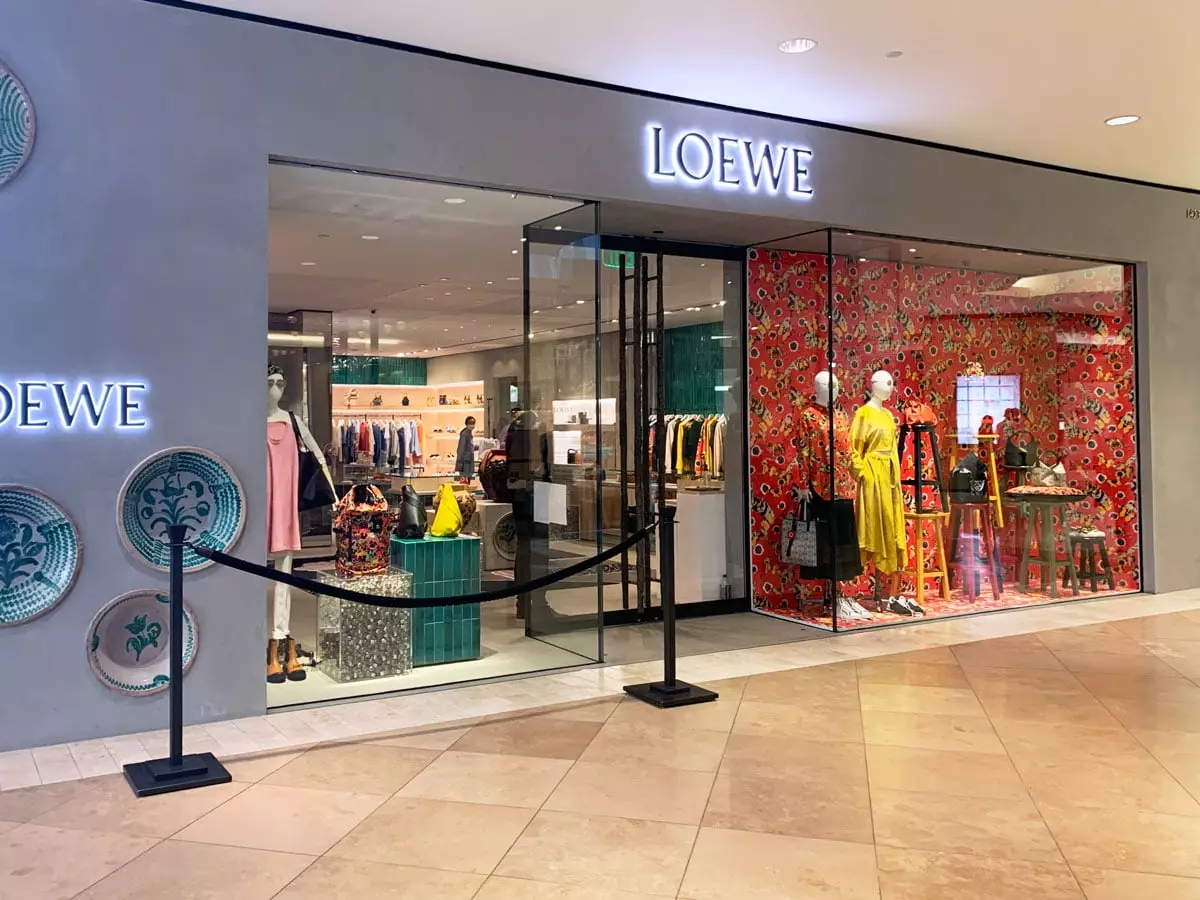 Loewe Store di South Coast Plaza