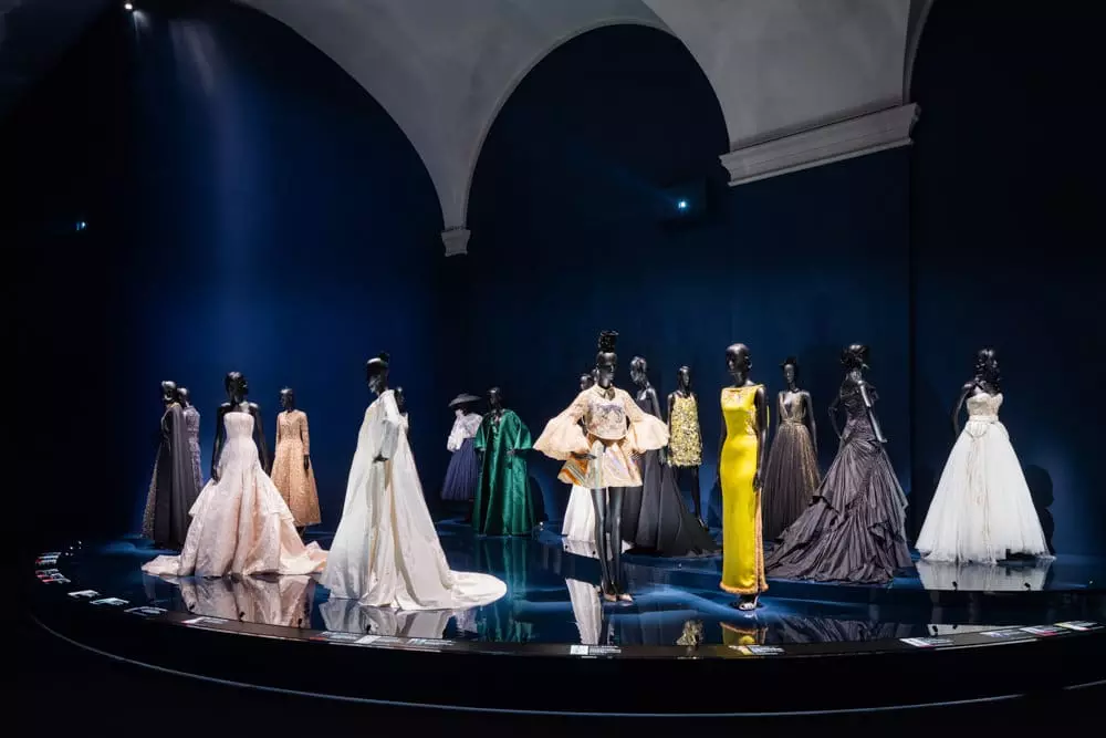 Christian Dior: Designer Of Dream Exhibit 333_10