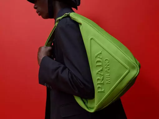 Prada Imaganiziranso Chizindikiro Chake cha Iconic Triangle ngati Duffel for Men's Spring 2022