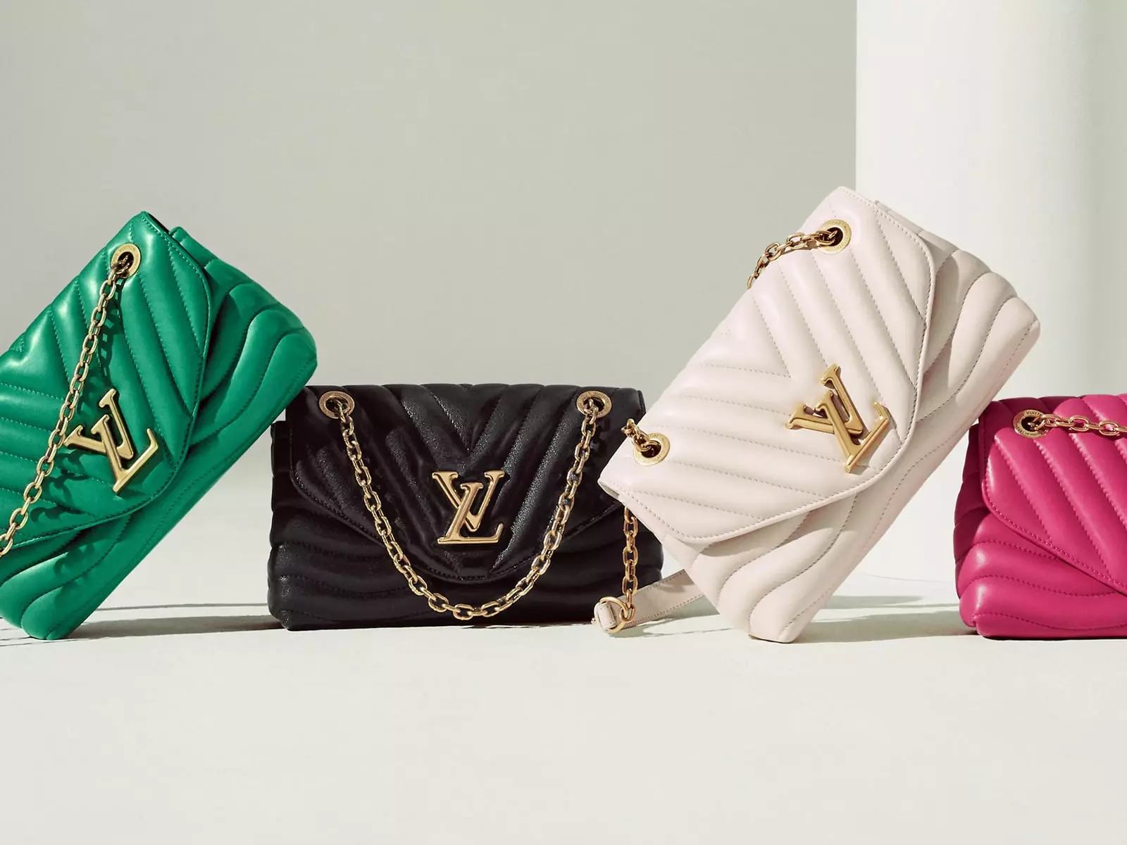 A bolsa de corrente New Wave da Louis Vuitton recebe uma reforma