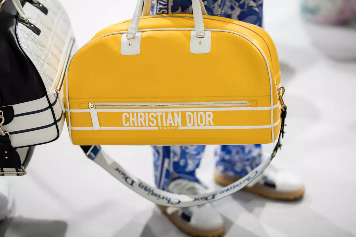 La col·lecció Creuer 2022 de Dior se centra a repensar el propòsit de la moda 491_6