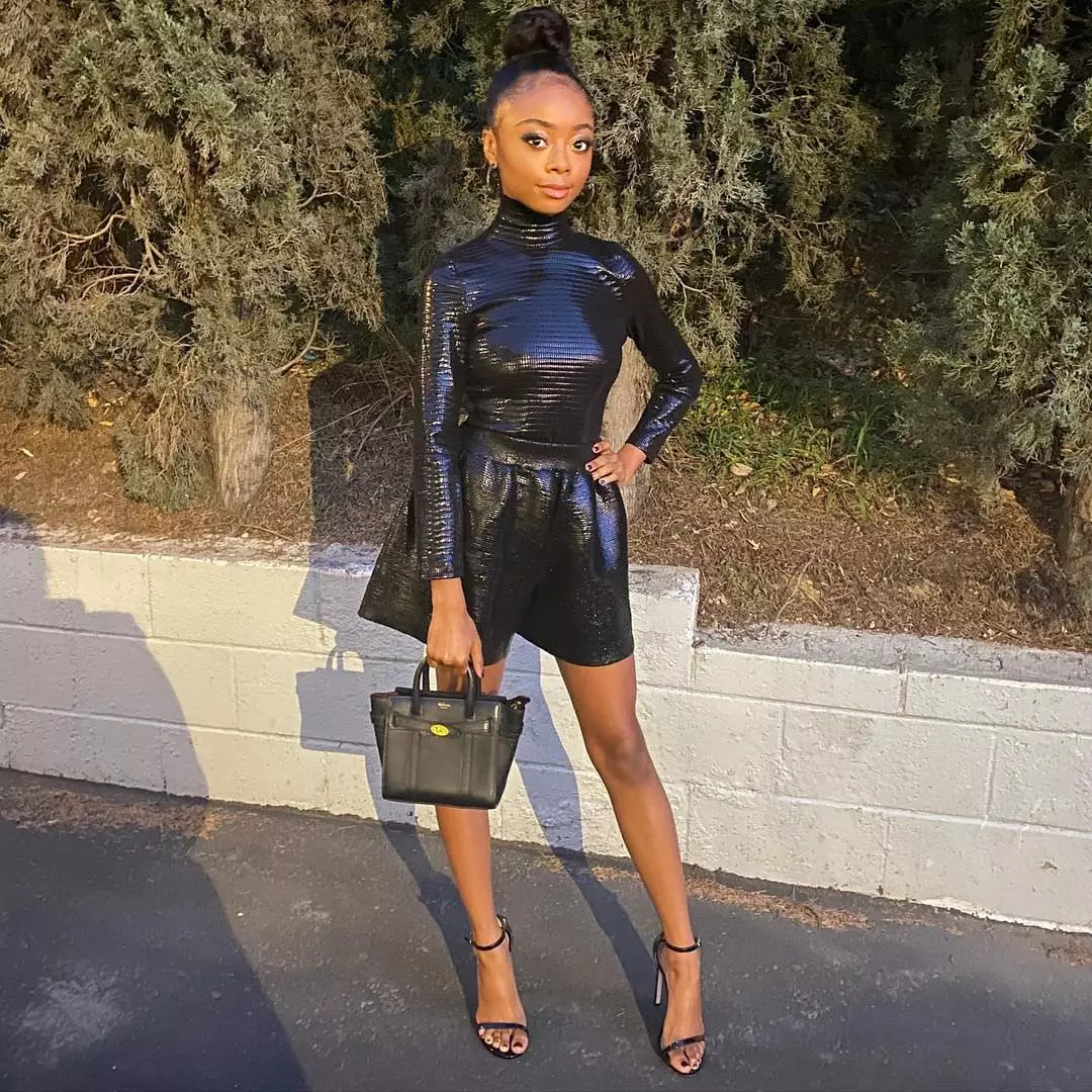 Skai Jackson Instagram'da Çantalarını Göstermeyi Seviyor 600_12