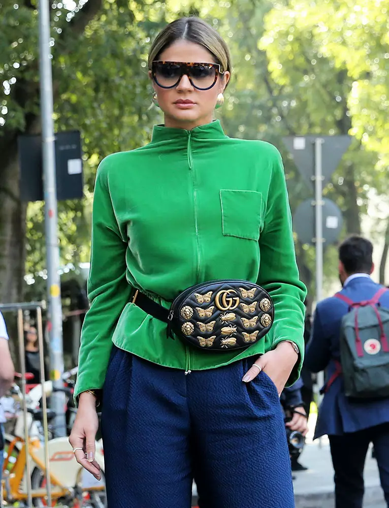 თუ თქვენ გჭირდებათ Style Inspo Fanny Pack ტრენდისთვის, ცნობილმა ადამიანებმა მოგაწოდეთ ყველაფერი, რისი მოთხოვნაც შეგიძლიათ 6011_22