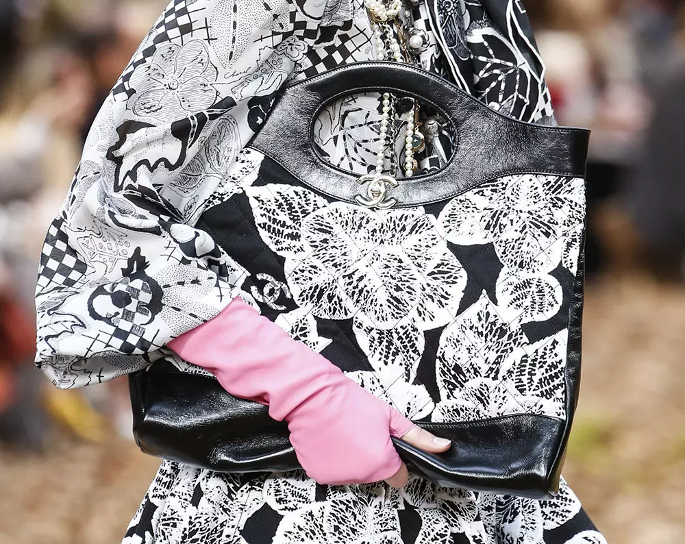 Chanel's Fall 2018 коллекциясе урманга алып бара һәм яңа сумка стиленә зур басым ясый 6145_5