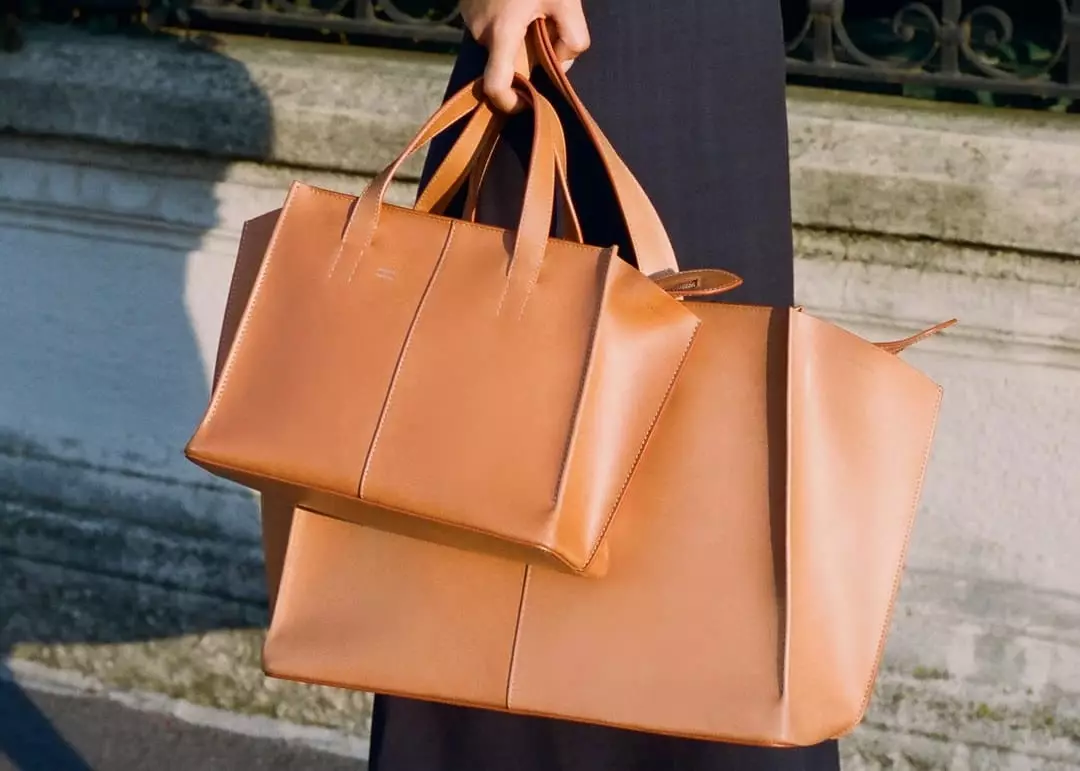 Nintroduċu l-Mansur Gavriel Soft Zip Multitude Tote 672_2