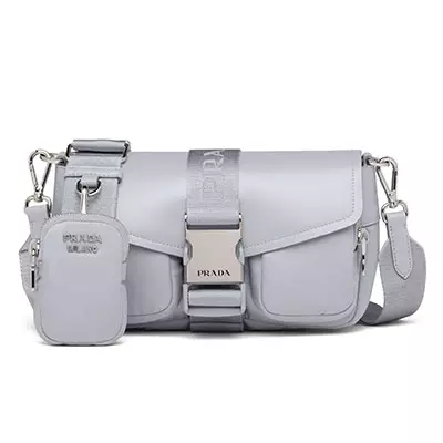 I-Prada Pocket Bag Ihlanganisa Ubuciko Nokusebenza 684_12