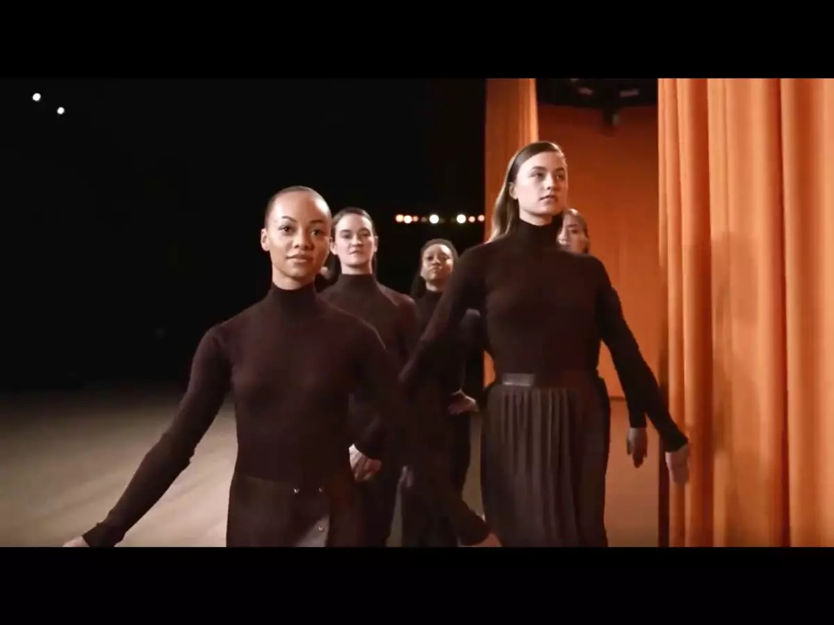 Hermès Women's Autumn/Zima 2021-2022 Runway 