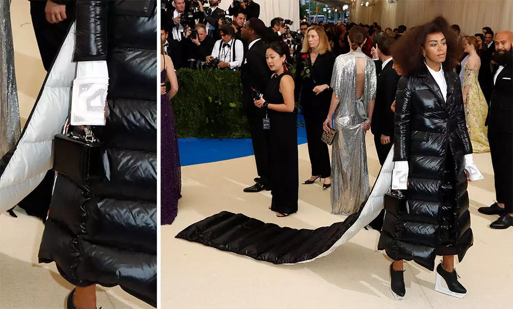 20+ amin'ireo kitapo tsara indrindra amin'ny karipetra mena Met Gala 2017 6884_23