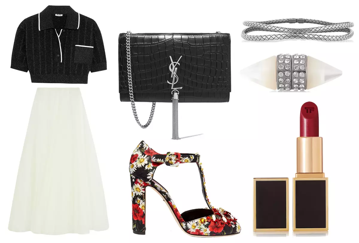 Sak monogram Saint Laurent [$ 2,460 atravè Net-A-Porter], Miu Miu Cropped Metallic Knitted Top [$ 820 atravè Net-A-Porter], Miu Miu Tulle Maxi jip [$ 885 atravè Net-A-Porter], Dolce & Gabbana enprime Brocade Mary Jane Pumps [$ 1,245 atravè Net-A-Porter], Bottega Veneta Sterling Silver Bracelets [$ 540 atravè Net-A-Porter], Givenchy Double kòn reken zanno nan manman pèl [$ 470 atravè Net-A-Porter], Tom Ford Bote Lips & Boys [$35 via Net-A-Porter]