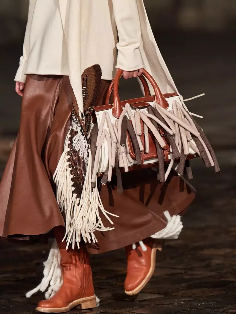 Ginawa ni Gabriela Hearst ang Kanyang Runway Debut sa Fall 2021 Show ni Chloé 712_7