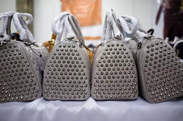 Gallery: Awọn iwunilori lati Tita Ayẹwo Rebecca Minkoff NYC 7136_16