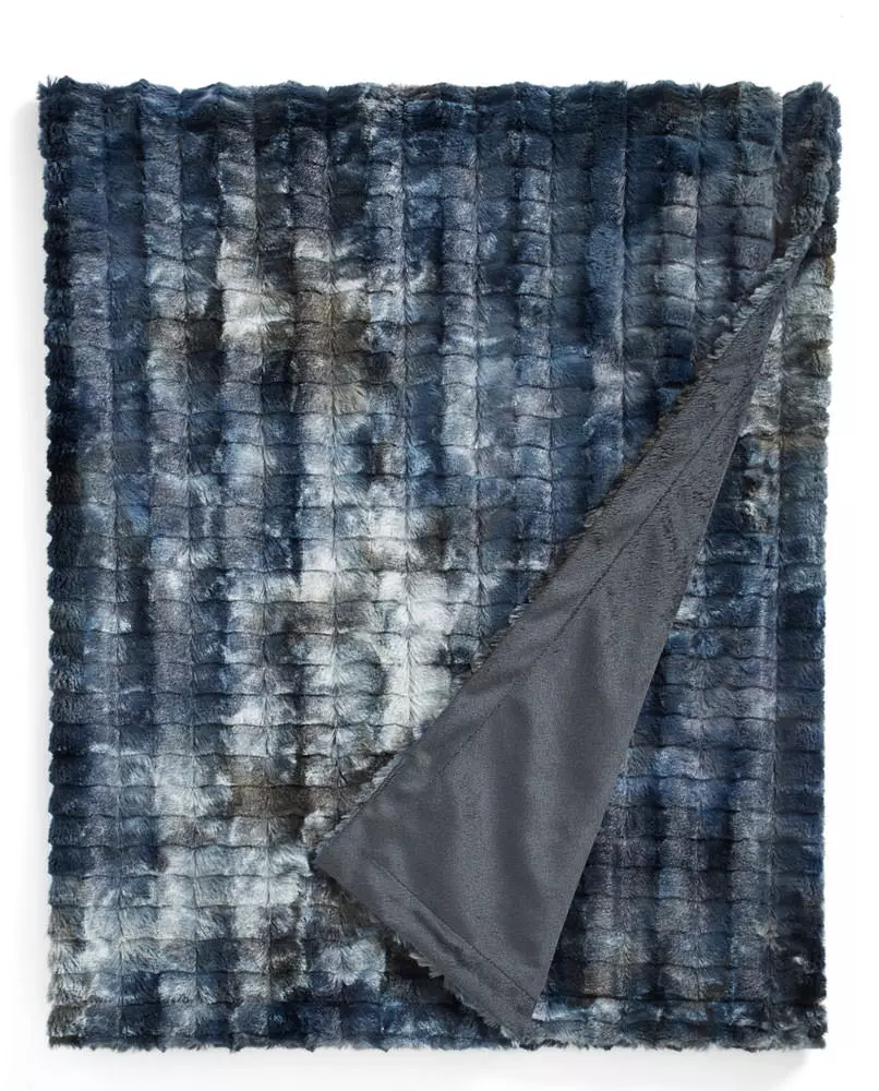 Nordstrom-at-Home-Tie-Dye-Plush-throw