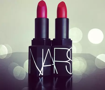 የእኔ ቦርሳ ውስጥ: Nars ሊፕስቲክ