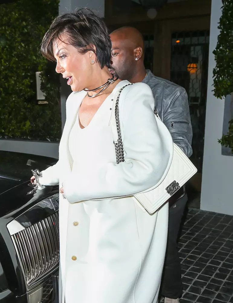 Kris-Jenner-Chanel-Knabo-Sako