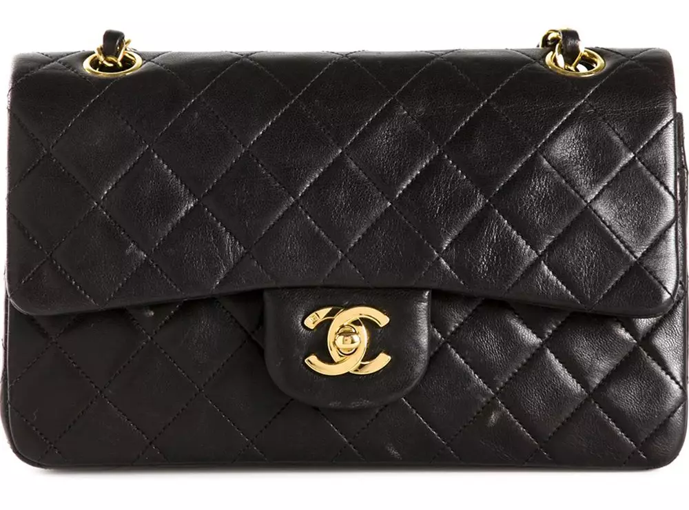 Chanel Classic Flap ჩანთა, $3,599 farfetch.com-ის საშუალებით