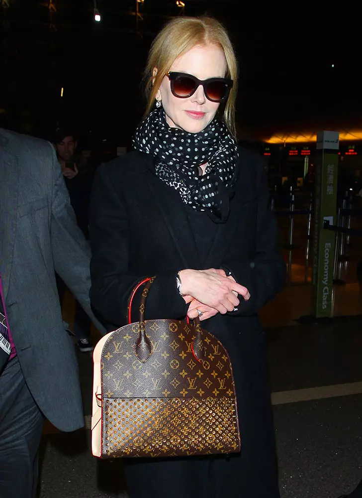 Nicole-Kidman-Louis-Vuitton-x-Christian-Louboutin-Bossa-de-compre