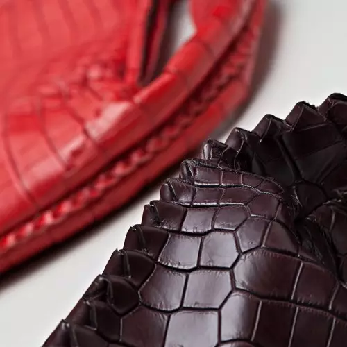 Bottega Veneta Icon Handbags Crocodile: ລາຍລະອຽດ