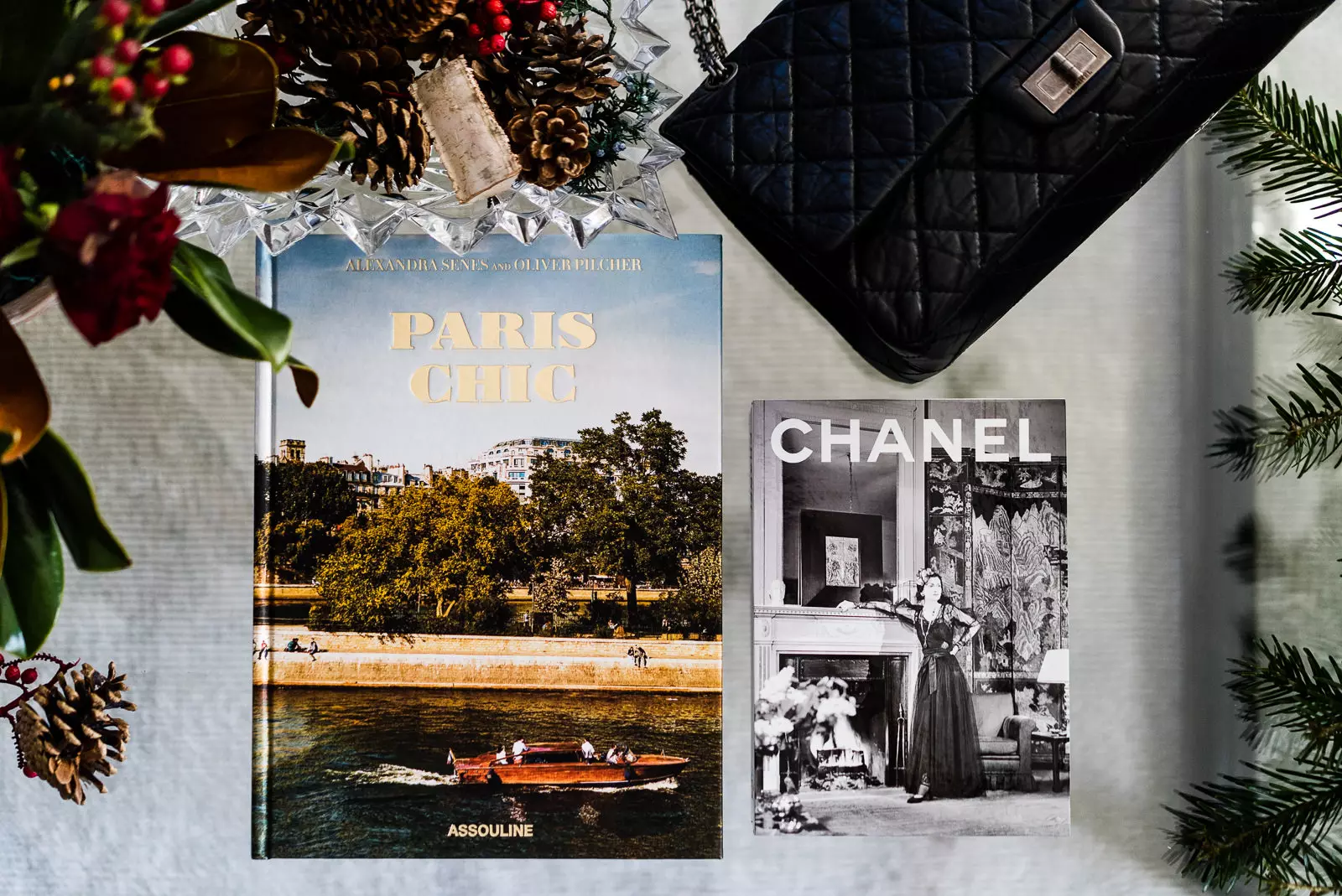 หนังสือ Assouline Paris และ Chanel