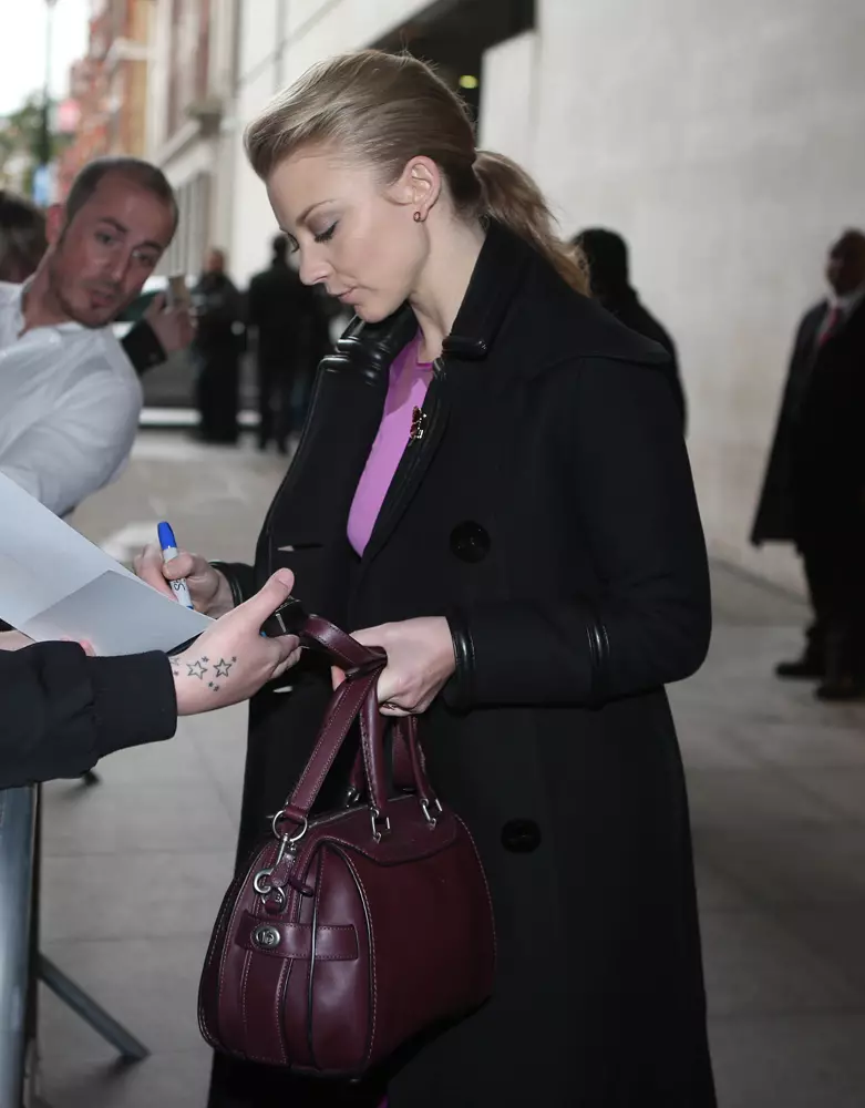 Natalie-Dormer-onye nchịkwa-Ace-Satchel