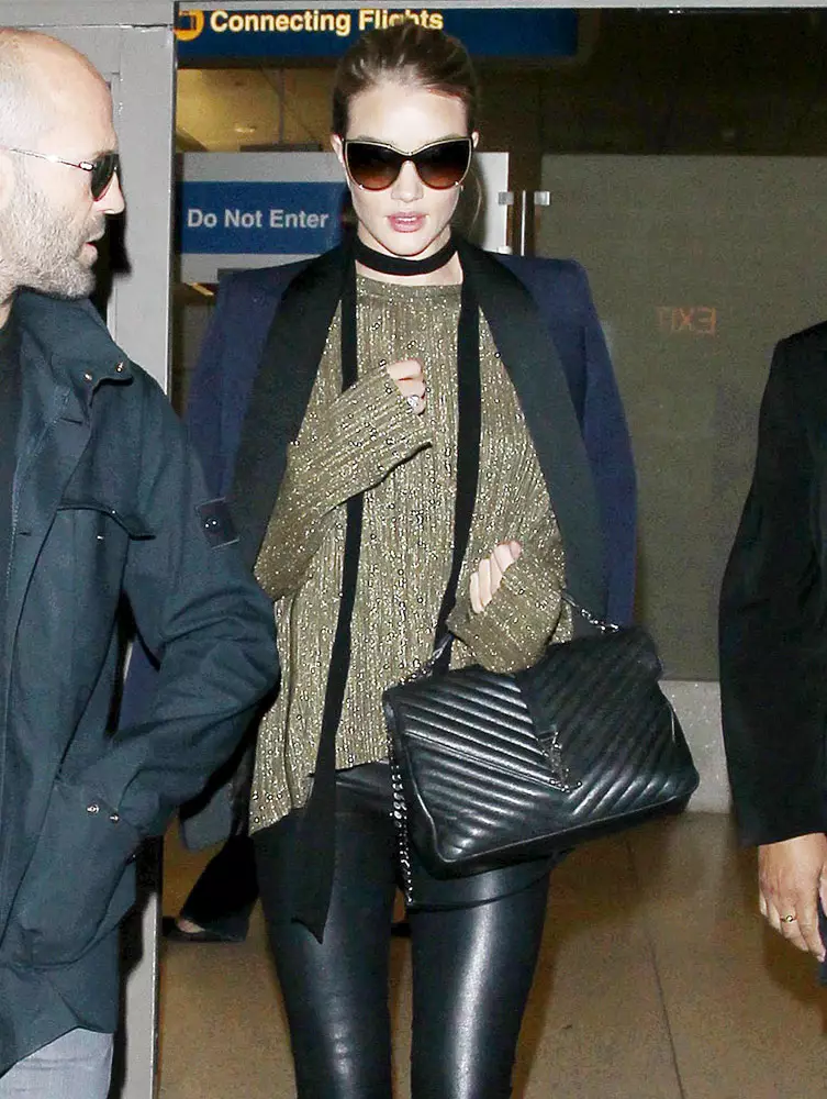 Rosie-Huntington-Whiteley-Saint-Laurent-Monogram-Chain-Shaulder-Jakar