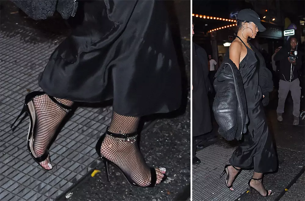 Rihanna-Manolo-Blahnik-Chaos-凉鞋