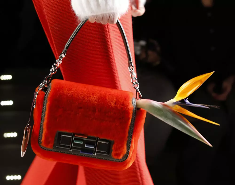 Fendi-Fall-2015-باغ-23