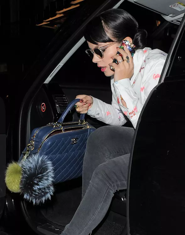 Ang Maraming Bag ng London Fashion Week Fall 2014 Celebs-10