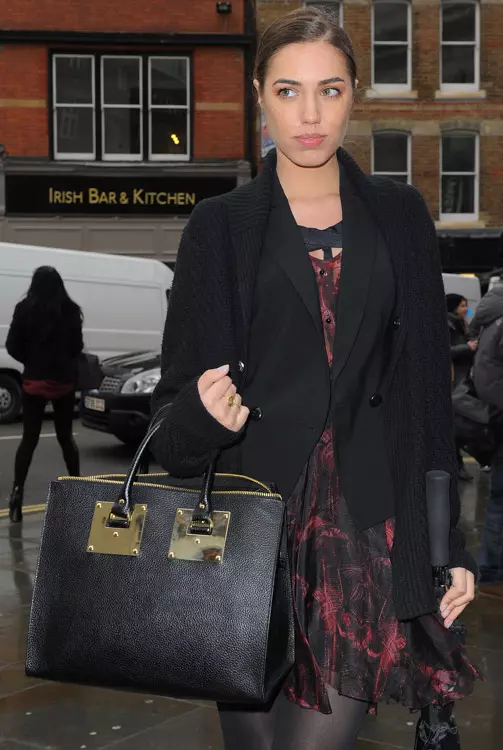 Ang Maraming Bag ng London Fashion Week Fall 2014 Celebs-2