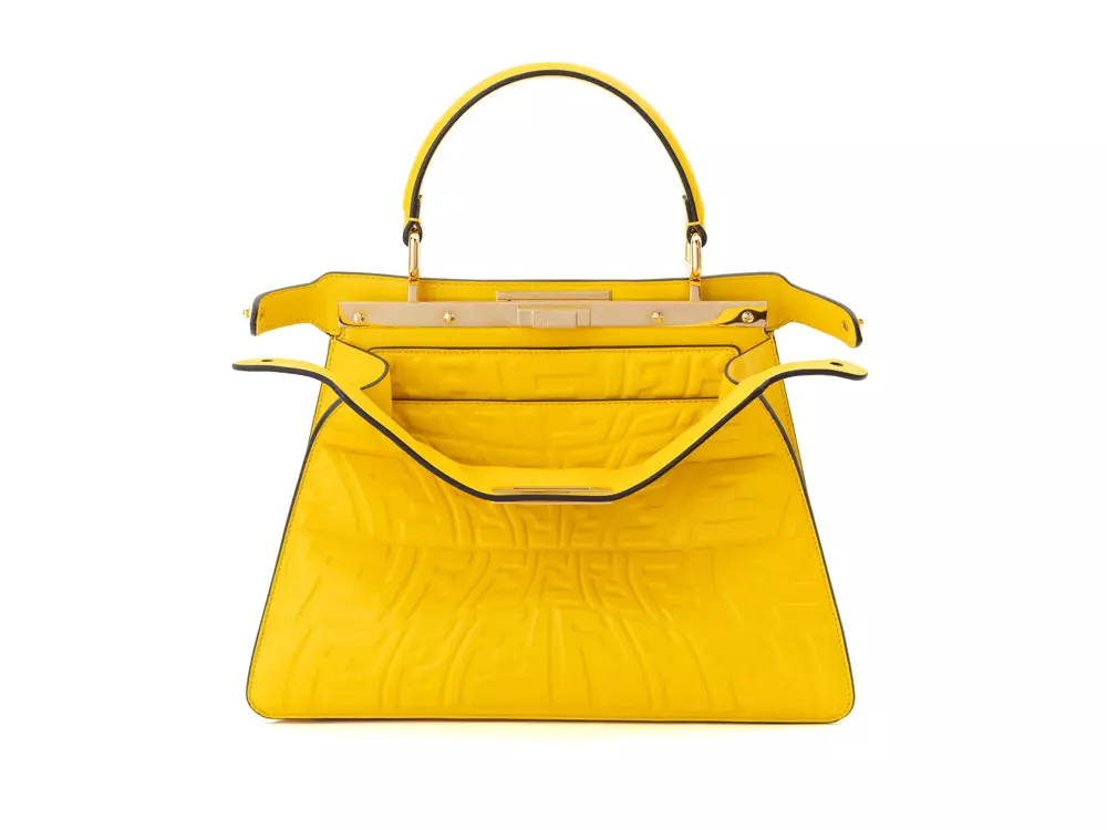 Fendi Peekaboo này phát sáng trong bóng tối 898_7