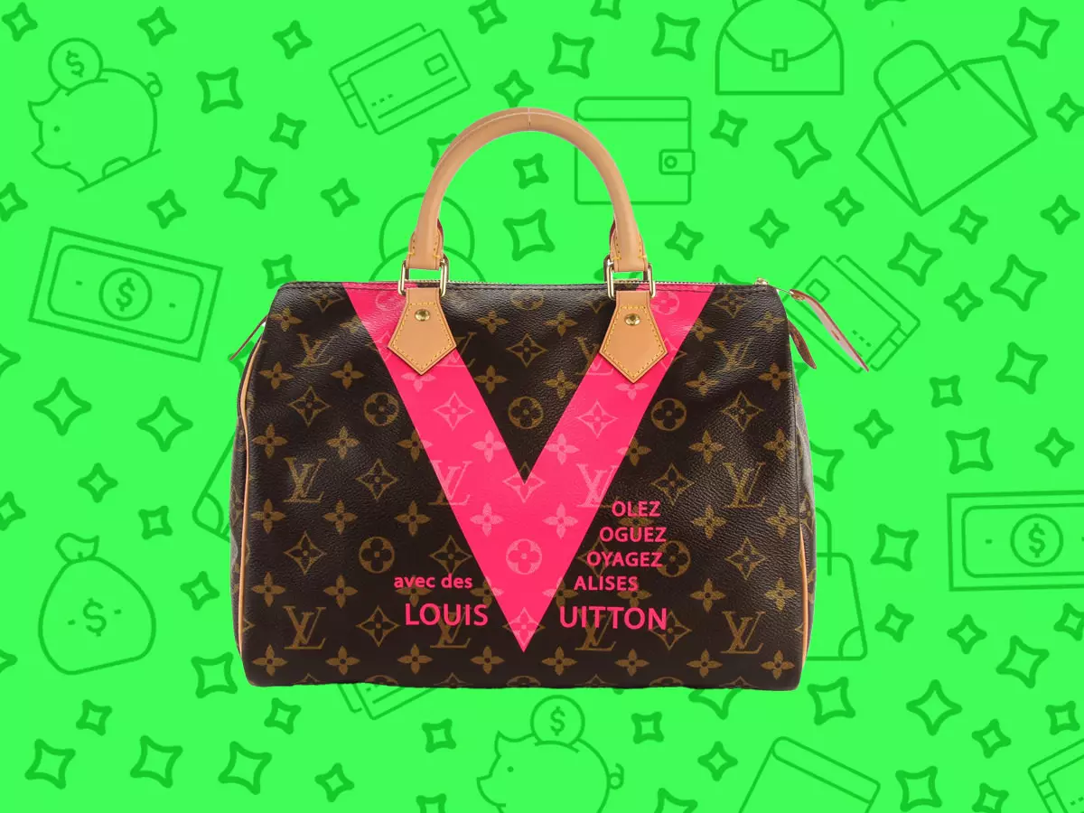 CC 84: Shopaholic With a Soft Spot Louis Vuittonille ja Balenciagalle