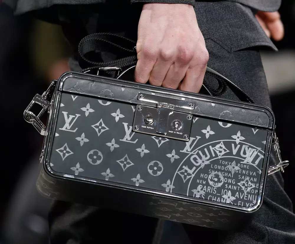 Louis-Vuitton-Hombre-Otoño-2016-Bolsos-17