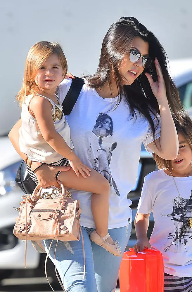 Kourtney-Kardashian-Balenciaga-Mini-Torba-City