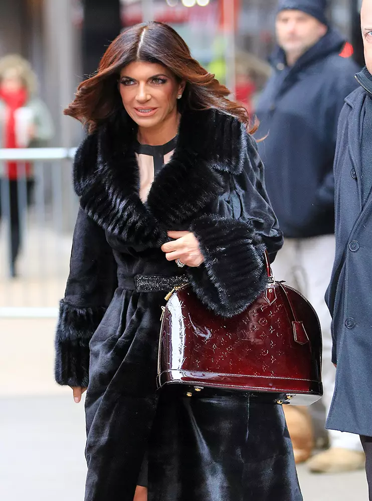 Teresa-Giudice-Louis-Vuitton-Vernis-Alma-Umufuka