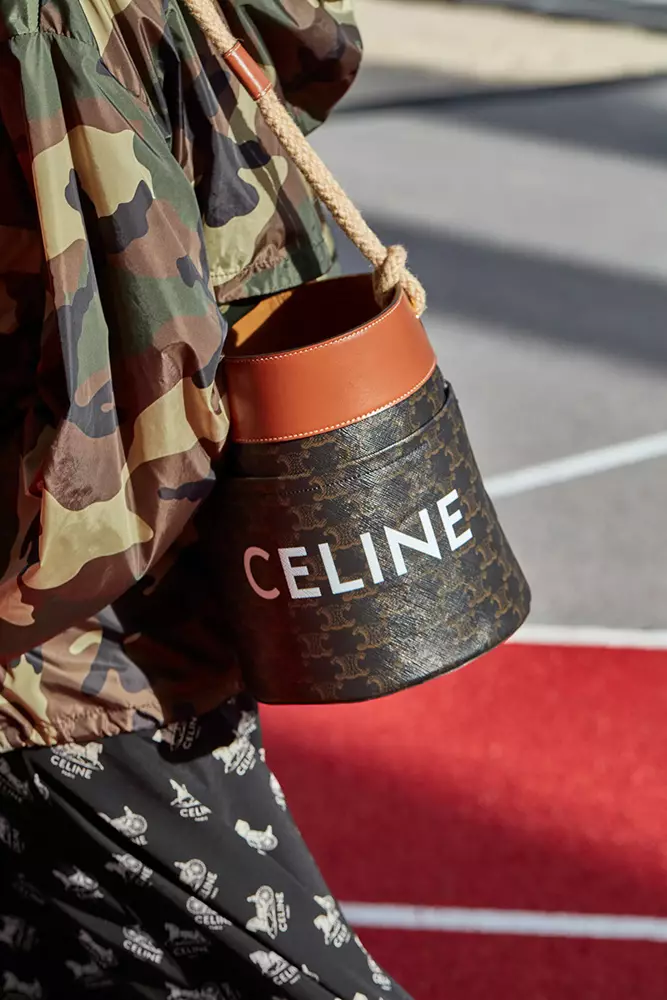 Celine 的 2021 春季秀是对终极酷女孩的颂歌 939_32