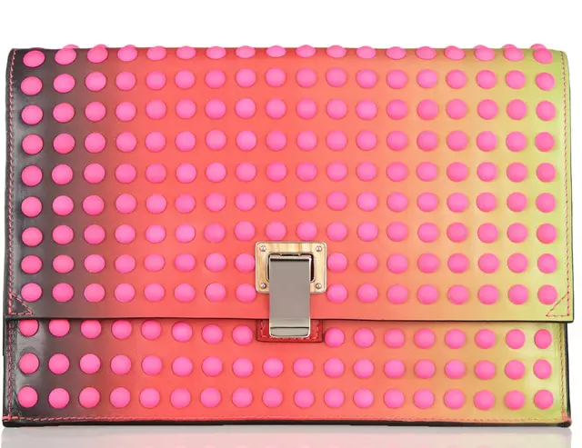 Proenza Schouler Clutch aus degradiertem Leder mit Nieten