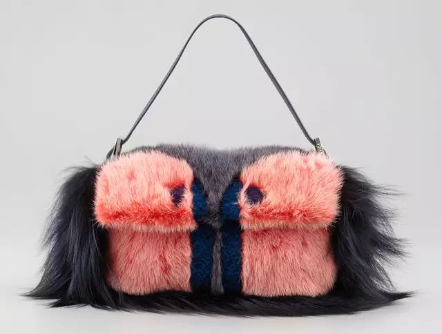 Меховая сумка Fendi Monster Baguette