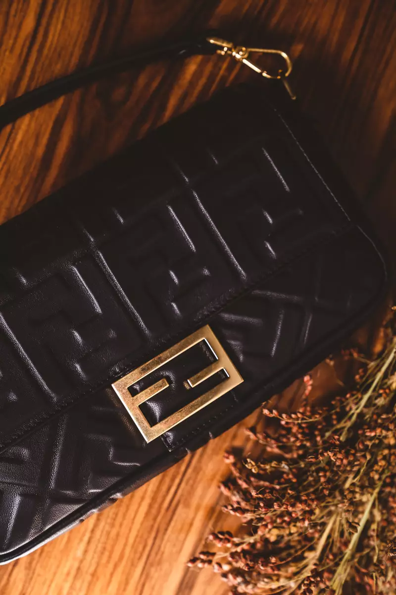 Fendi ජාතික අත්බෑග් දිනයේ Fendi Baguette සමරනු ලැබීය 972_4