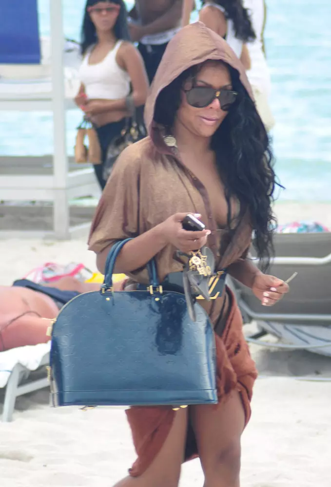 Celebrity Beach Bags 42