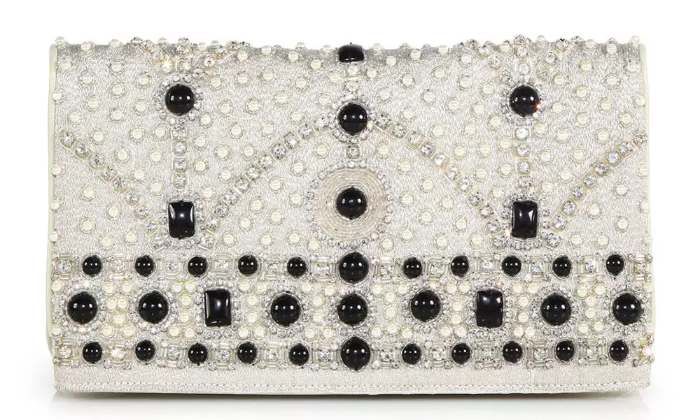 Alice-en-Olivia-Embellished-Me-Clutch